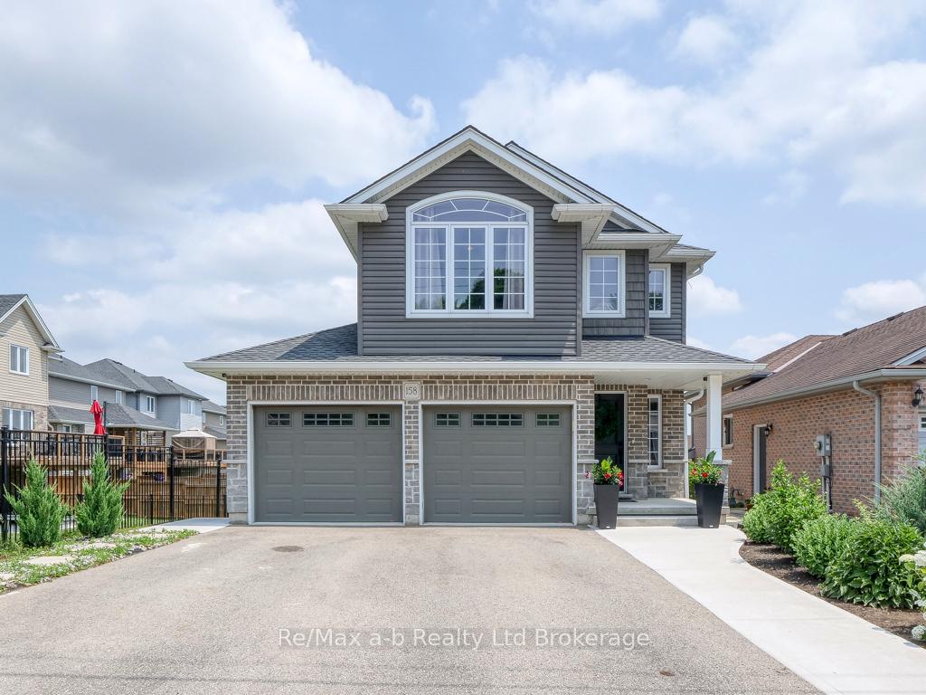 158 Maple Lane, Tillsonburg, ON N4G 0A2