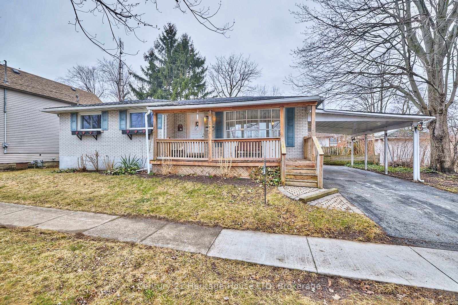 158 Stanton Street, Fort Erie, ON L2A 3N5