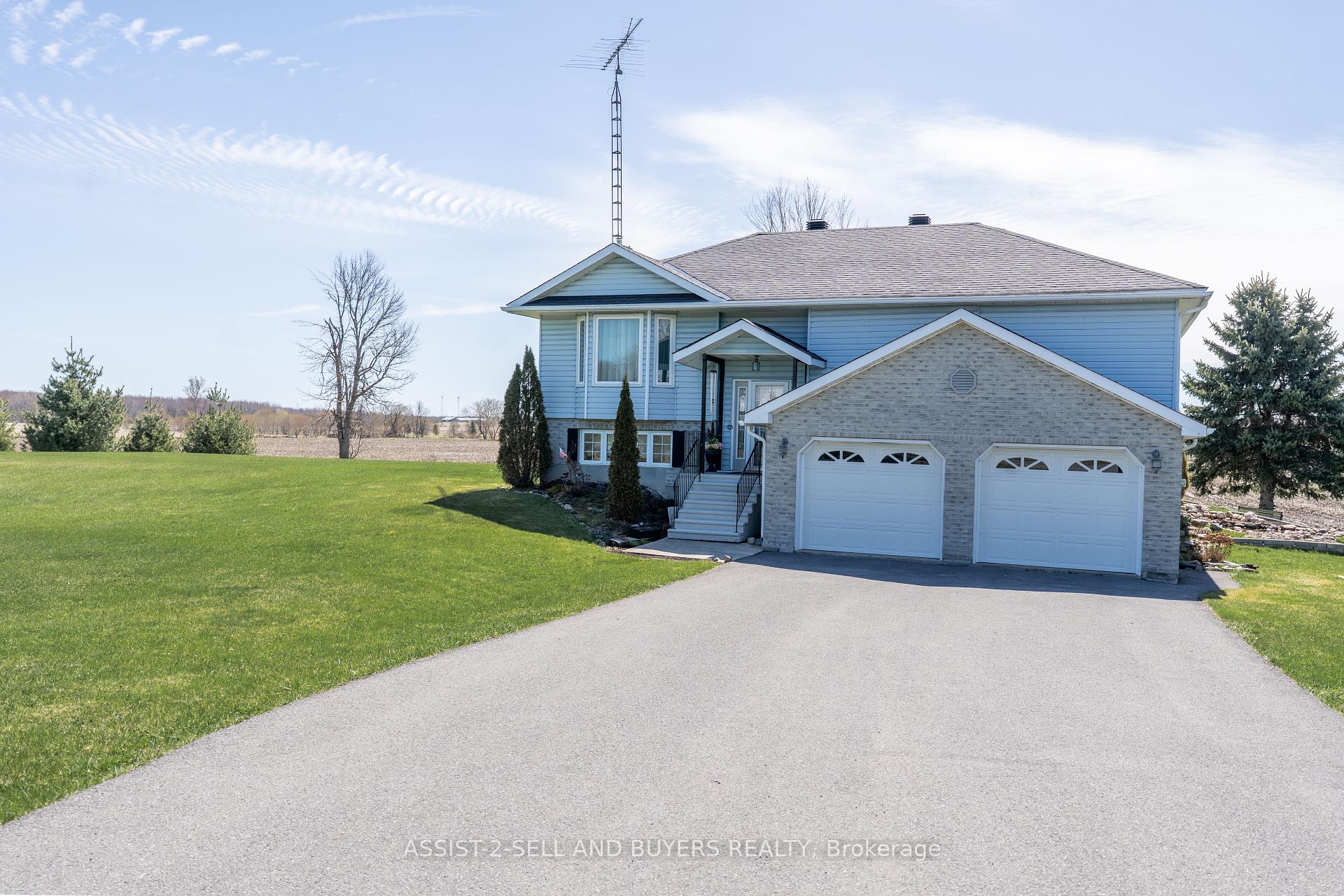 15800 County Rd 18 Road S, South Stormont, ON K0C 1R0