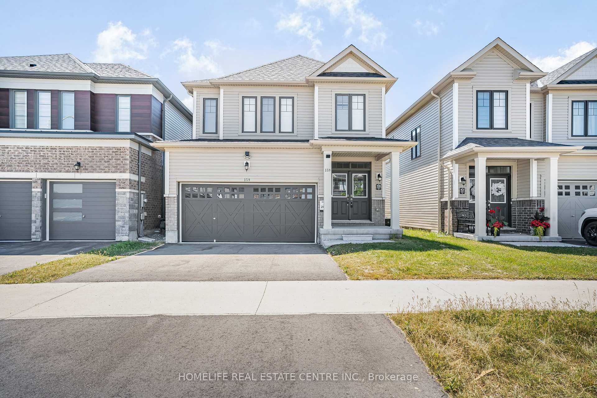 159 Terry Fox Drive, Barrie, ON L9S 2Z8