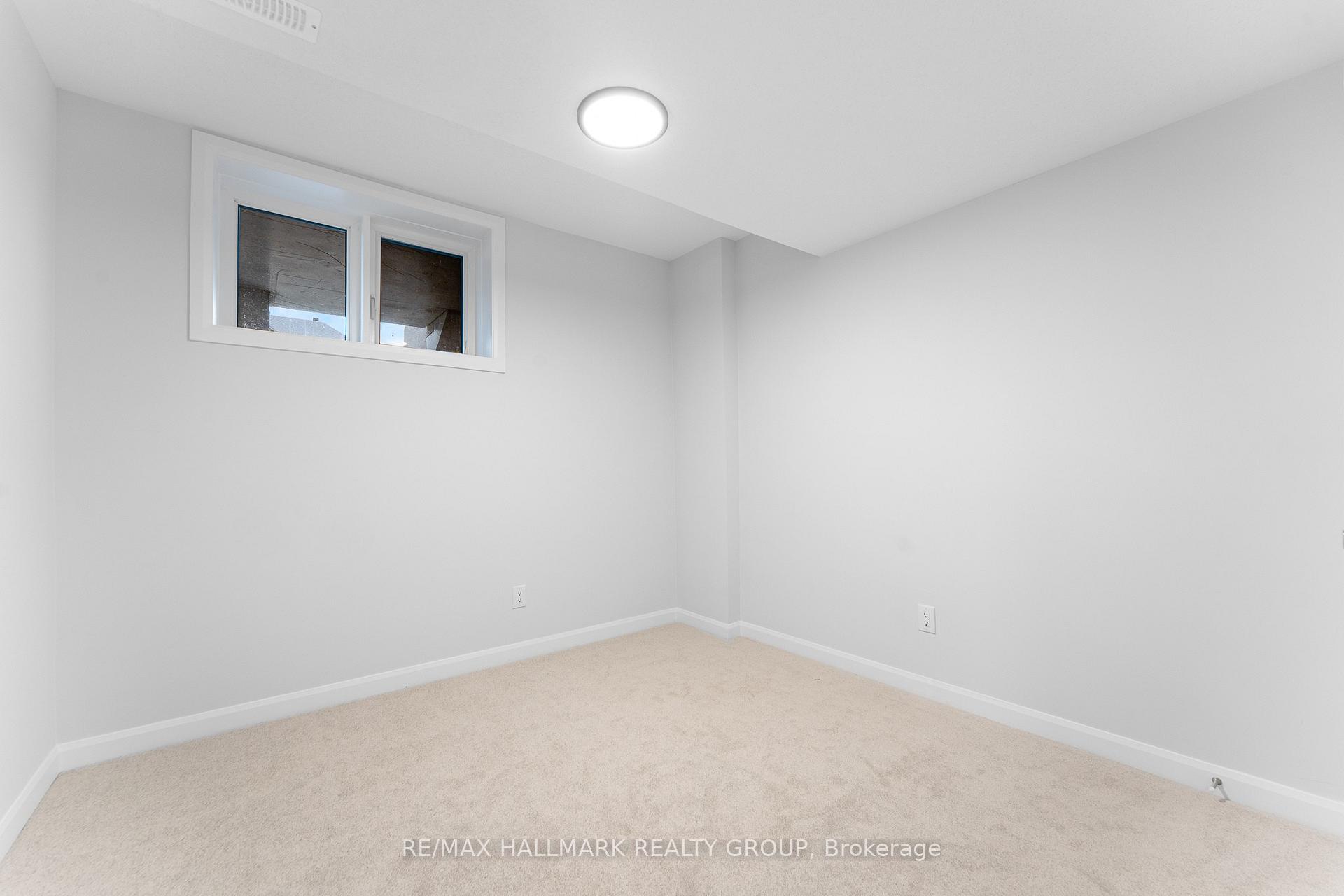 16 - 101 Glenroy Gilbert Drive, Barrhaven, ON K2J 5X3