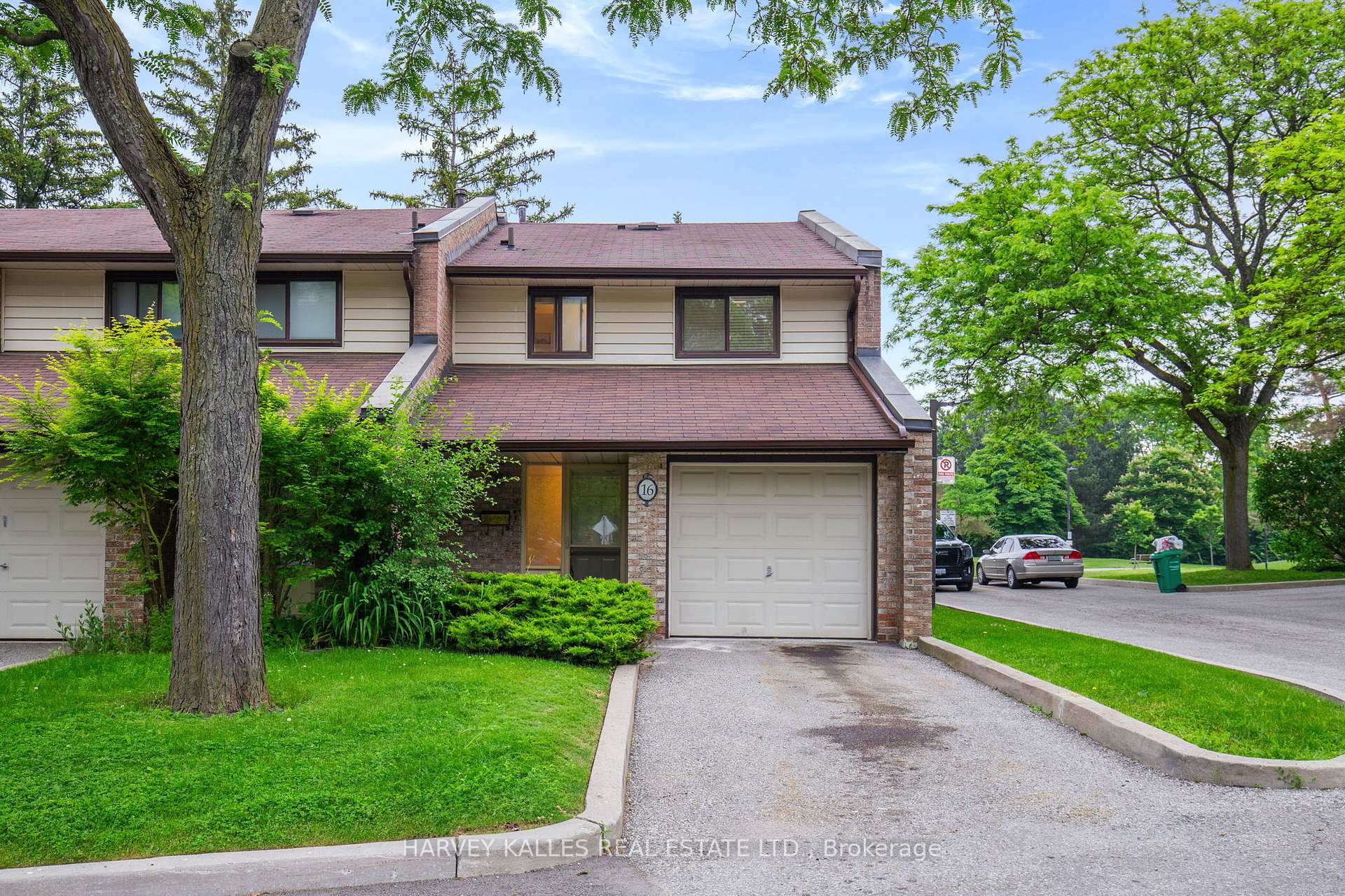 16 - 2020 South Millway, Mississauga, ON L5L 1K2