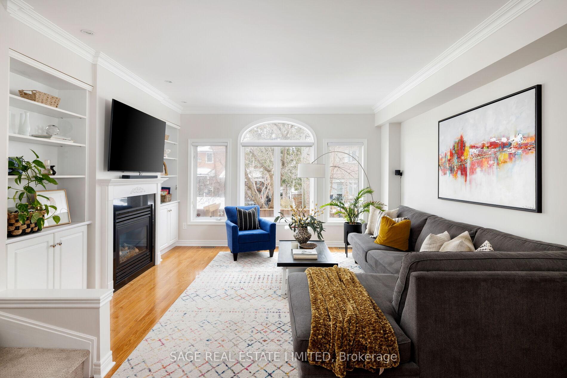 27 San Remo Terrace, Toronto, ON M8Z 6C6