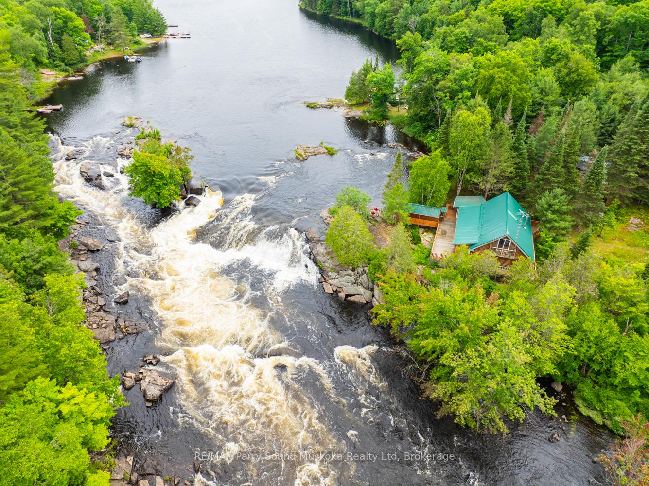 16 B MAGNET Road, Magnetawan, ON P0A 1P0