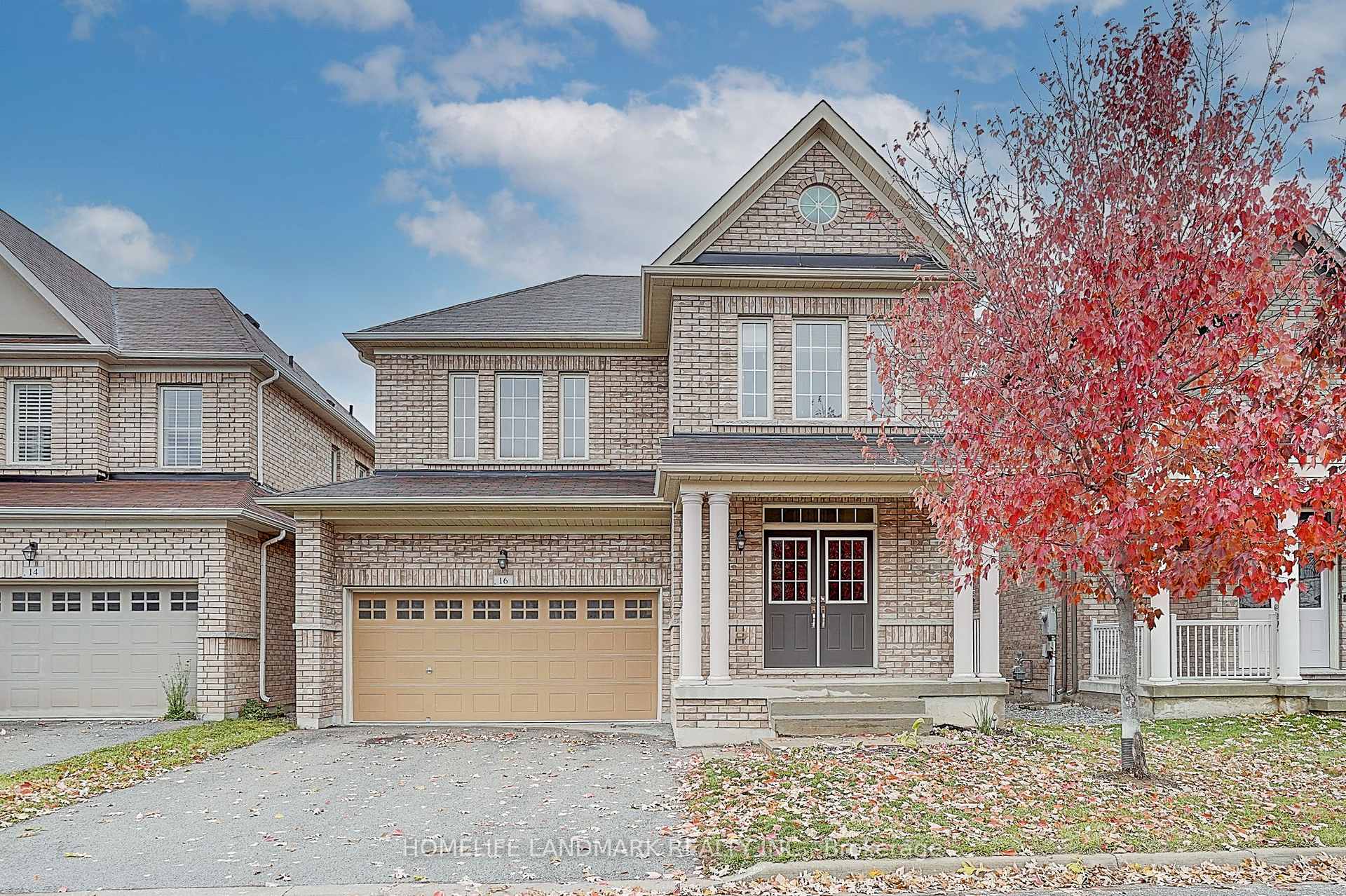 16 beacon piont Street, Markham, ON L6E 0P3