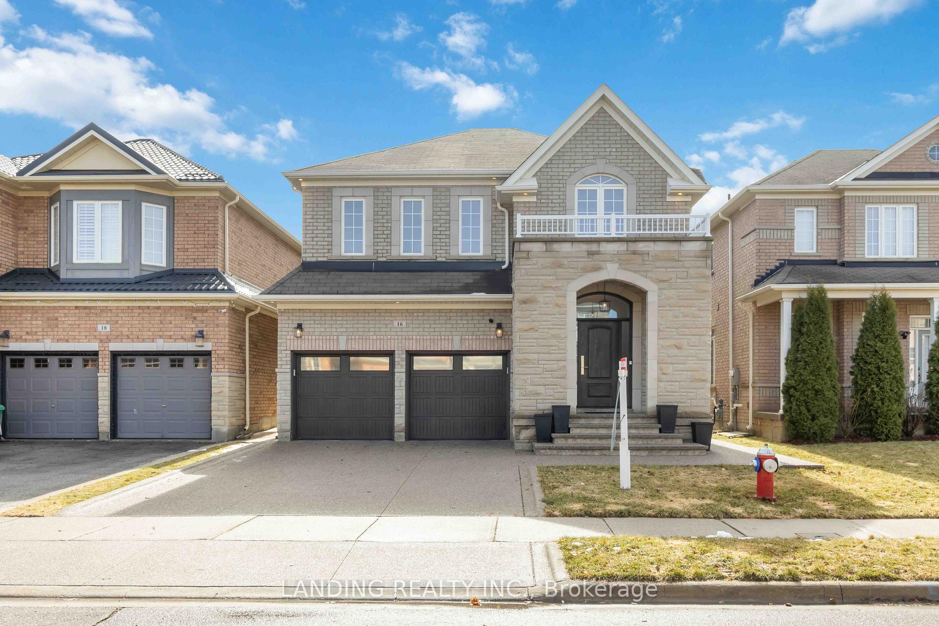 16 Begonia Crescent, Brampton, ON L7A 0M5
