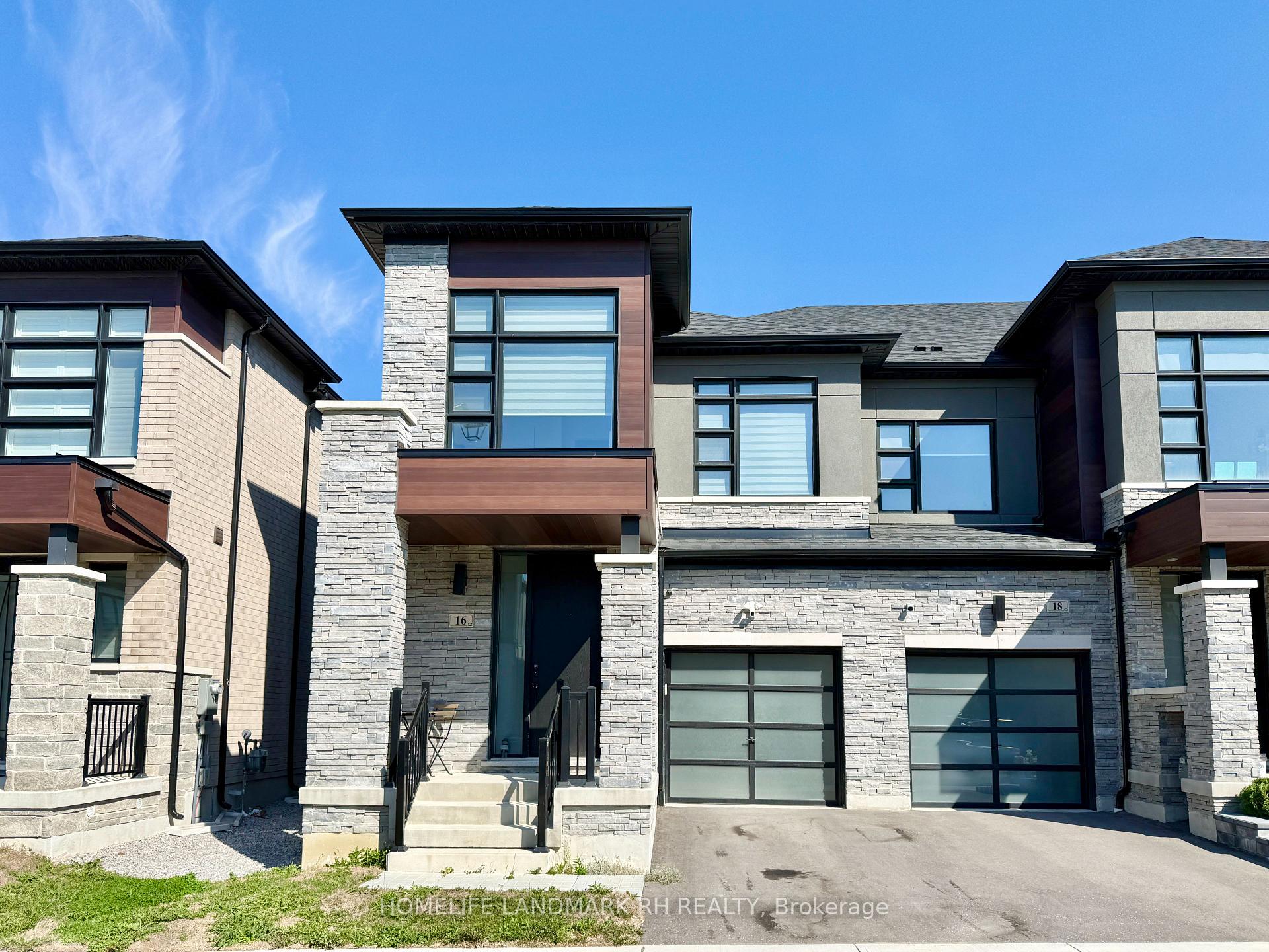 16 Boiton Street, Richmond Hill, ON L4S 0J4