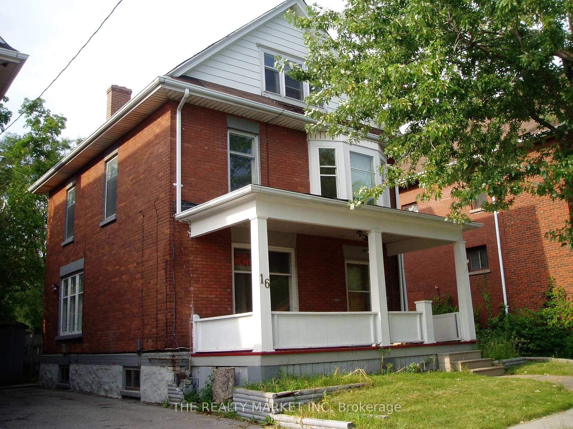 Main - 16 Elgin Street E, Oshawa, ON L1G 1S8