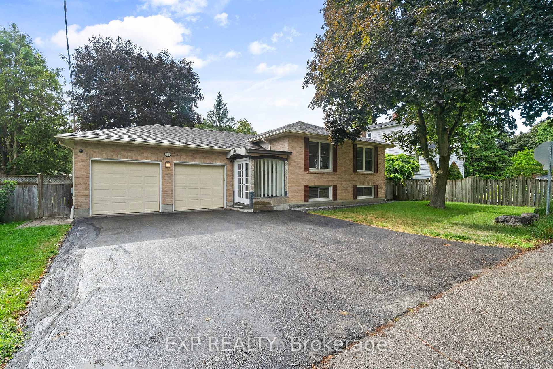16 Milne Lane, Markham, ON L3P 1C7