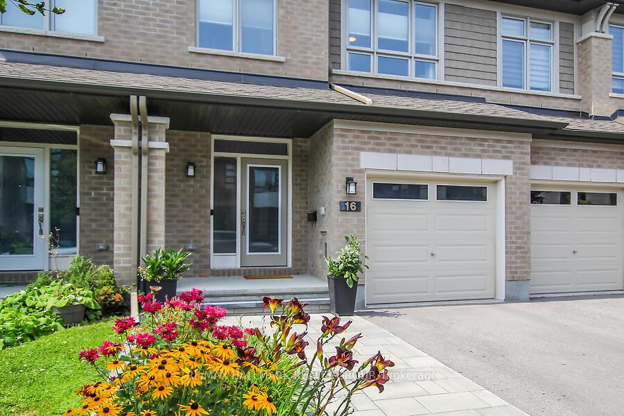 16 Plank Street, Kanata, ON K2V 0M5