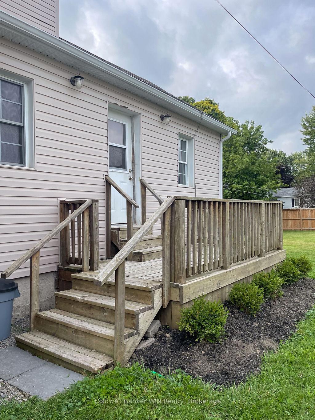 2 - 16 Queen Street N, Minto, ON N0G 1Z0