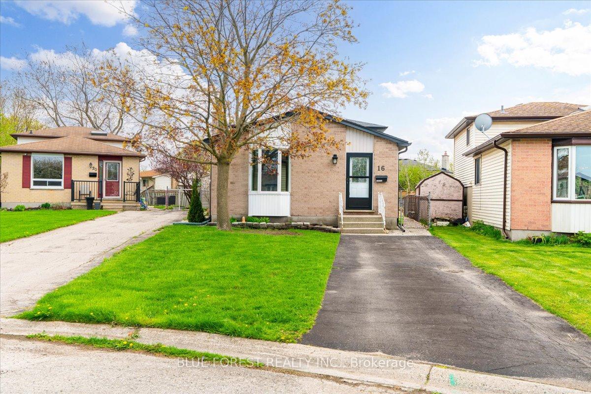 16 Sundridge Court, London South, ON N5Z 4R5