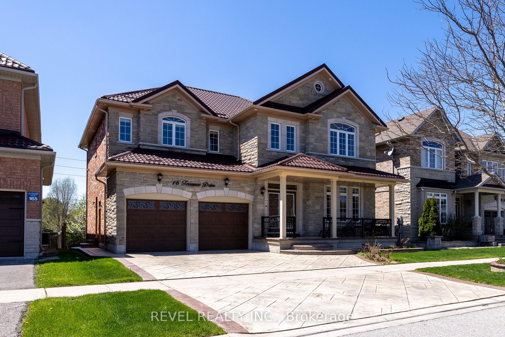 16 Terrance Drive, Markham, ON L6B 0M2