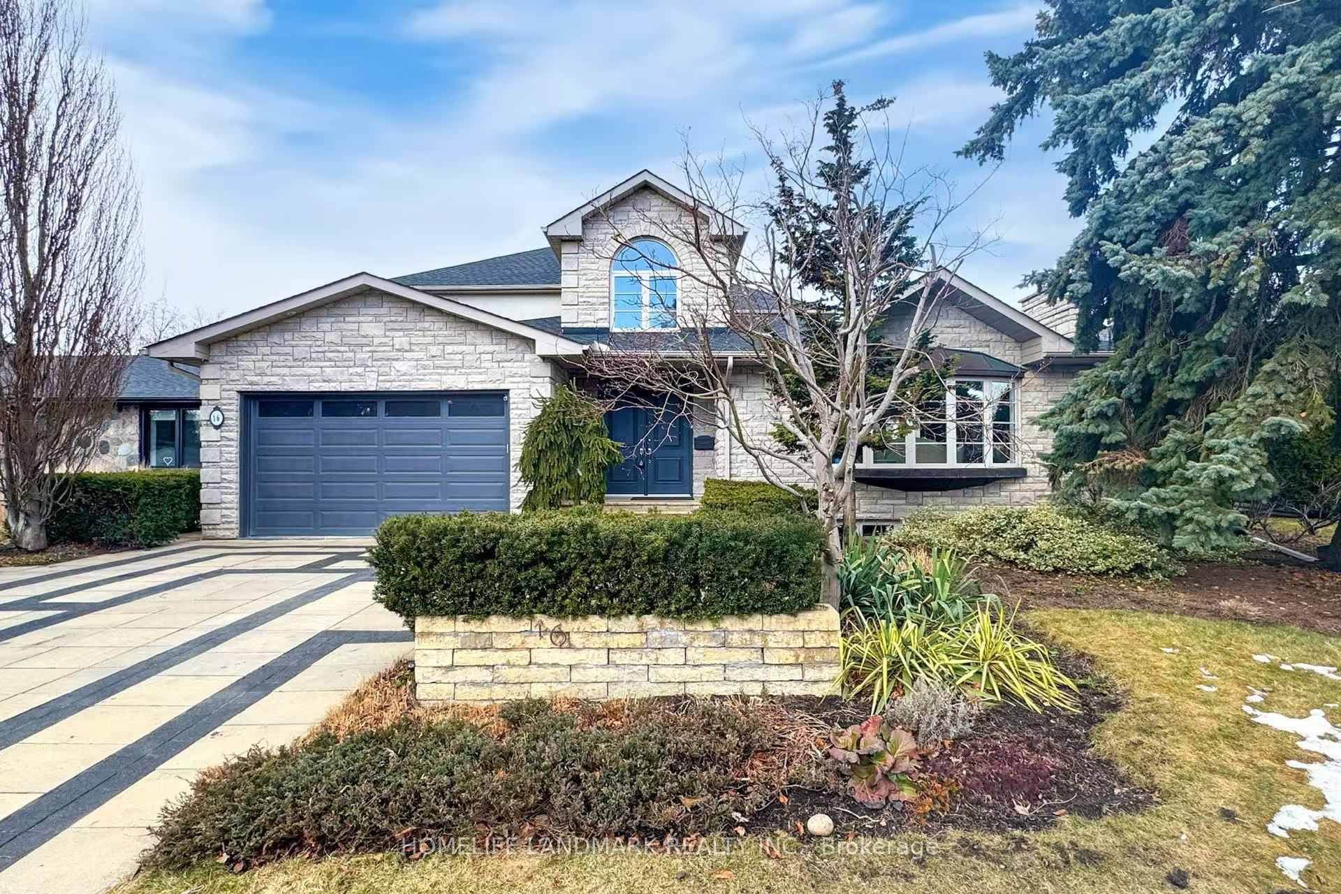 16 Totteridge Road, Toronto, ON M9A 1Z1