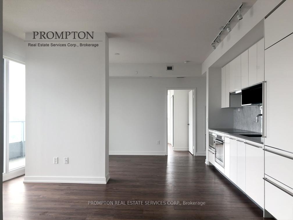 1602 - 117 Mcmahon Drive, Toronto, ON M2K 0E4