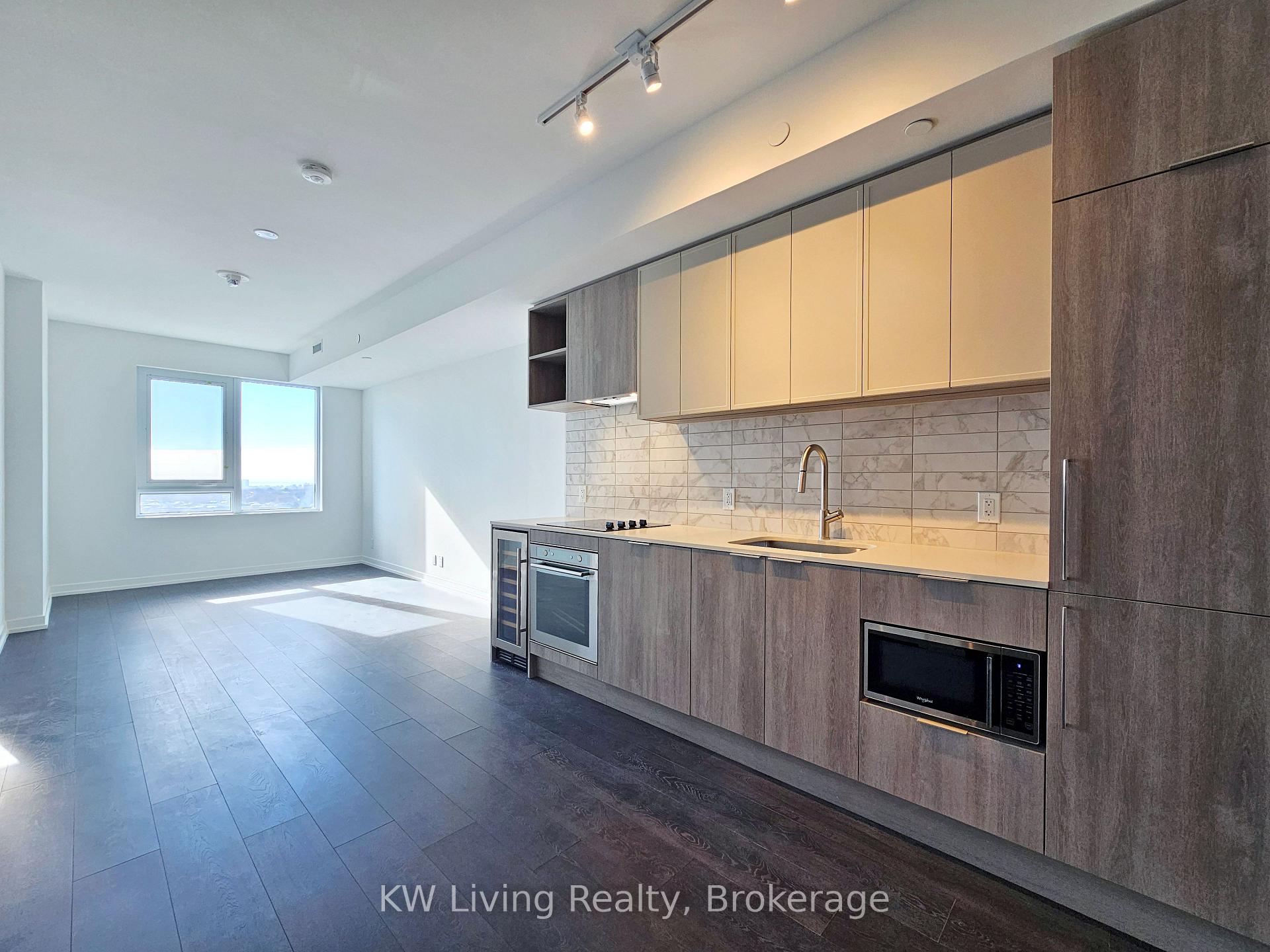 1603 - 2020 Bathurst Street, Toronto, ON M5P 0A6
