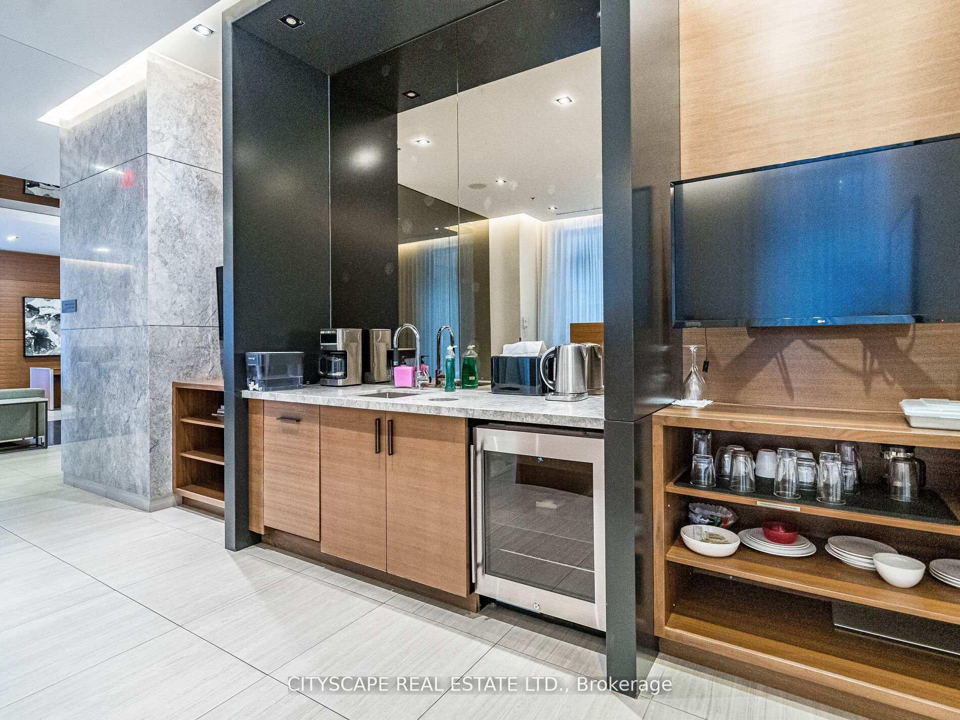 1605 - 88 Scott Street, Toronto, ON M5E 0A9