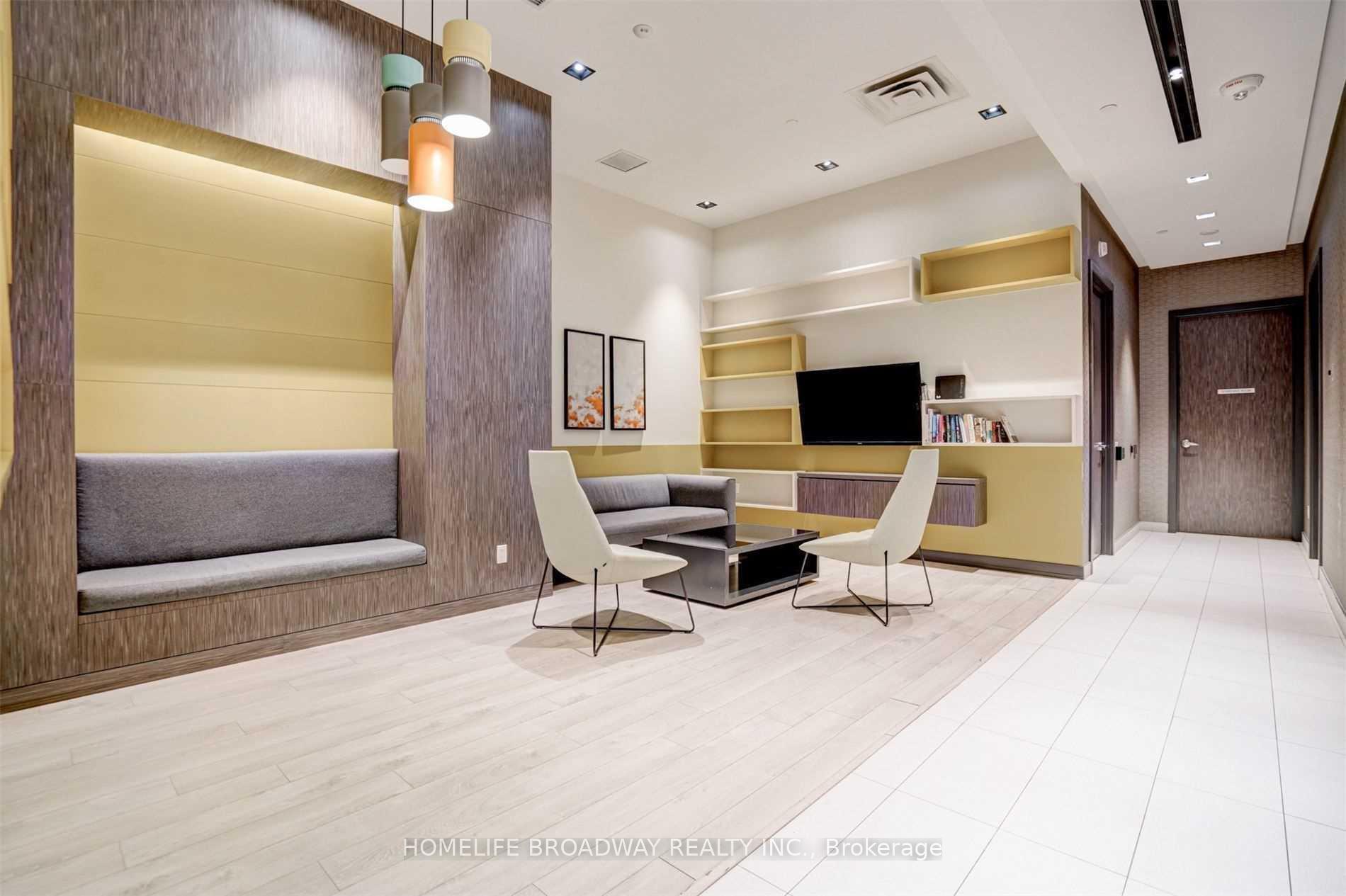 1607 - 128 Fairview Mall Drive, Toronto, ON M2J 0E8