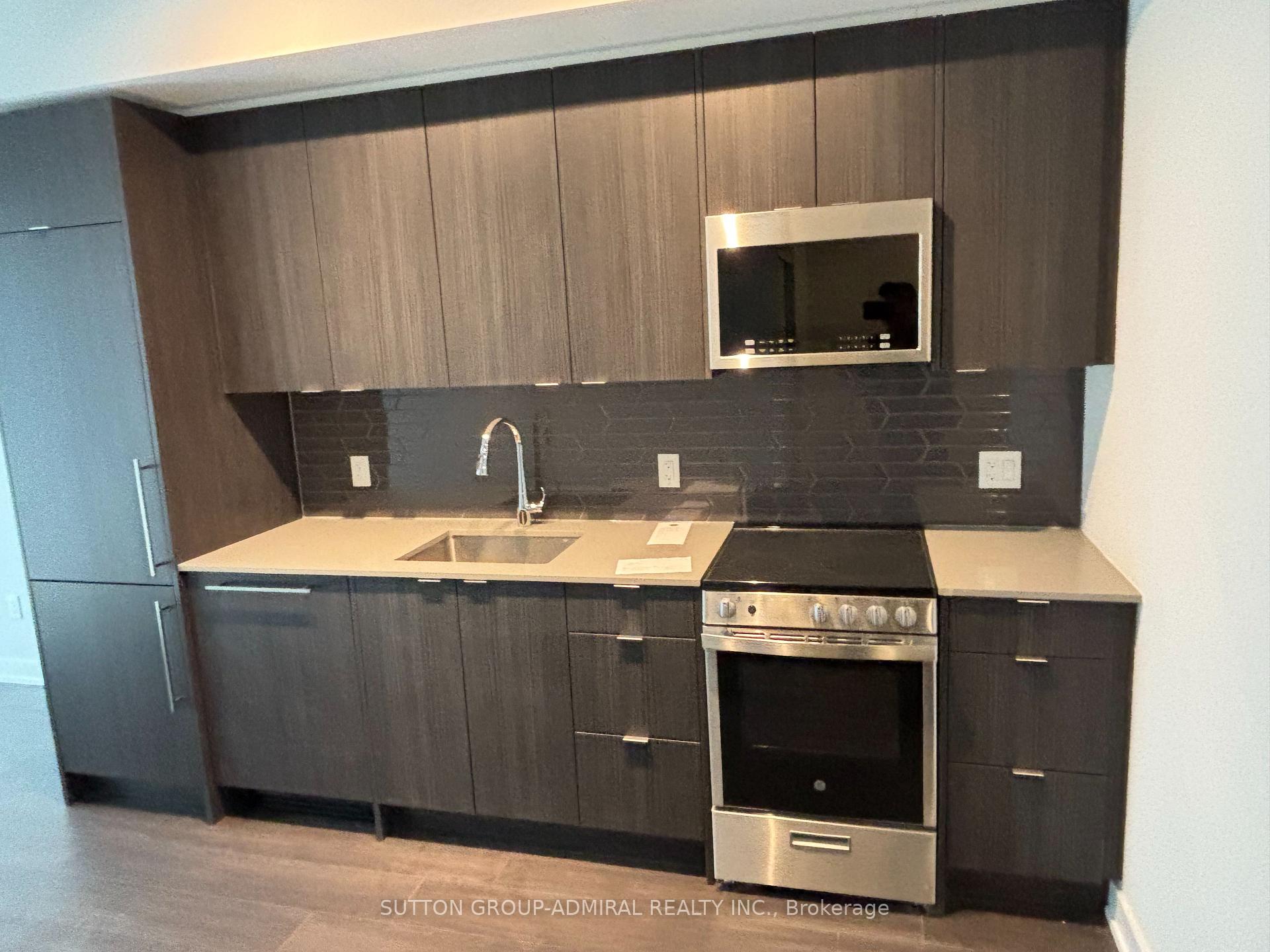 1608 - 4130 Parkside Village Drive, Mississauga, ON L5B 3M8