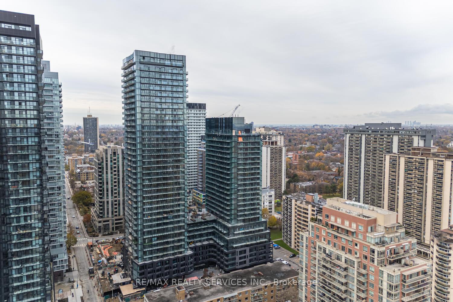 1609 - 120 Broadway Avenue, Toronto, ON M4P 0E9