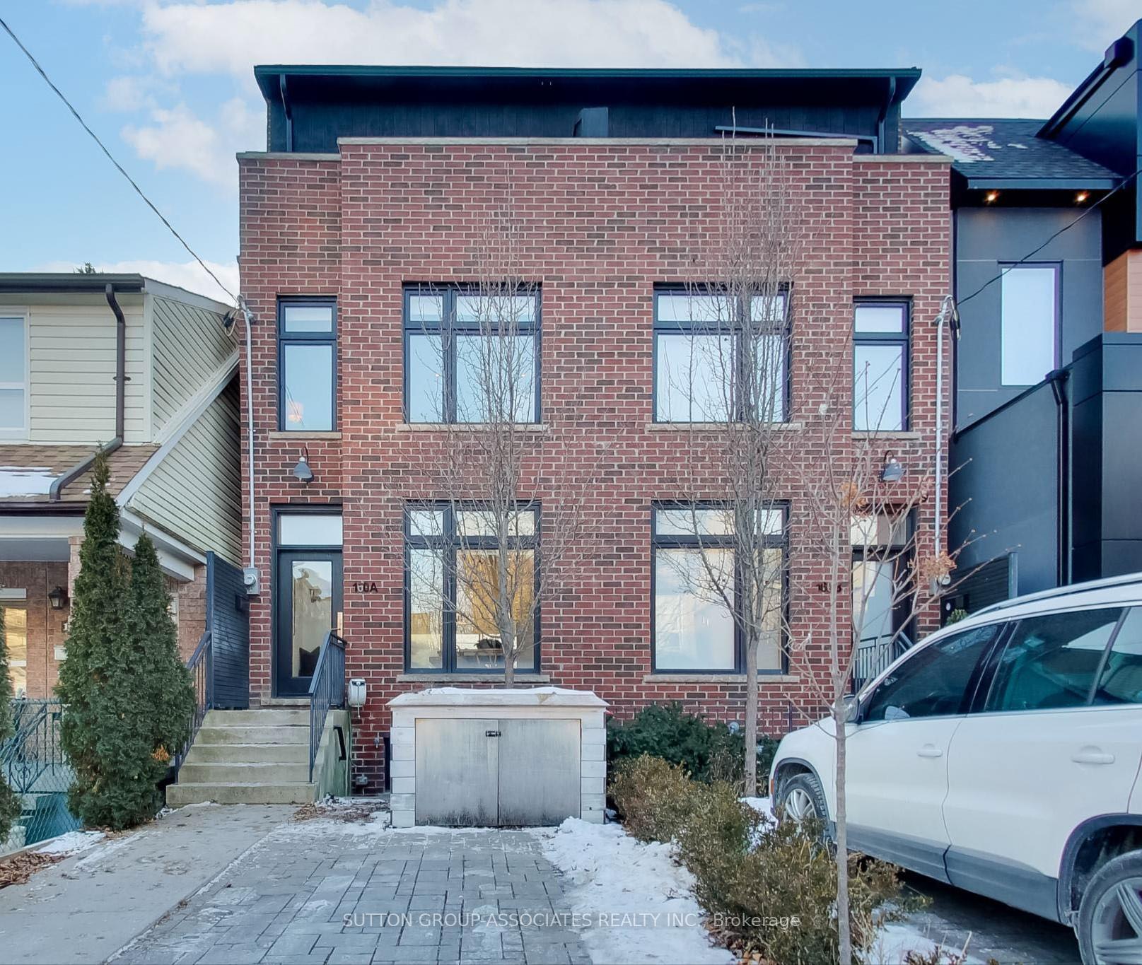 160A Cedric Avenue, Toronto, ON M6C 3X8