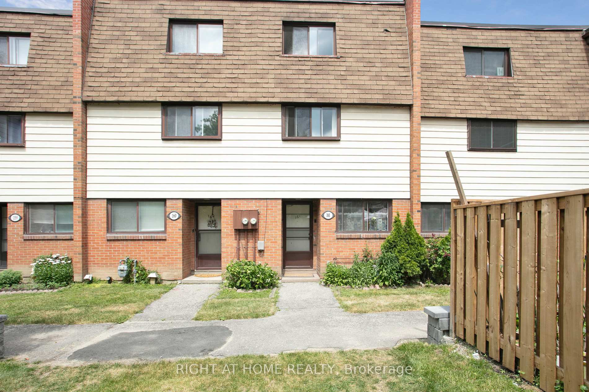 161 - 180 Mississ Vly Boulevard, Mississauga, ON L5A 3M2