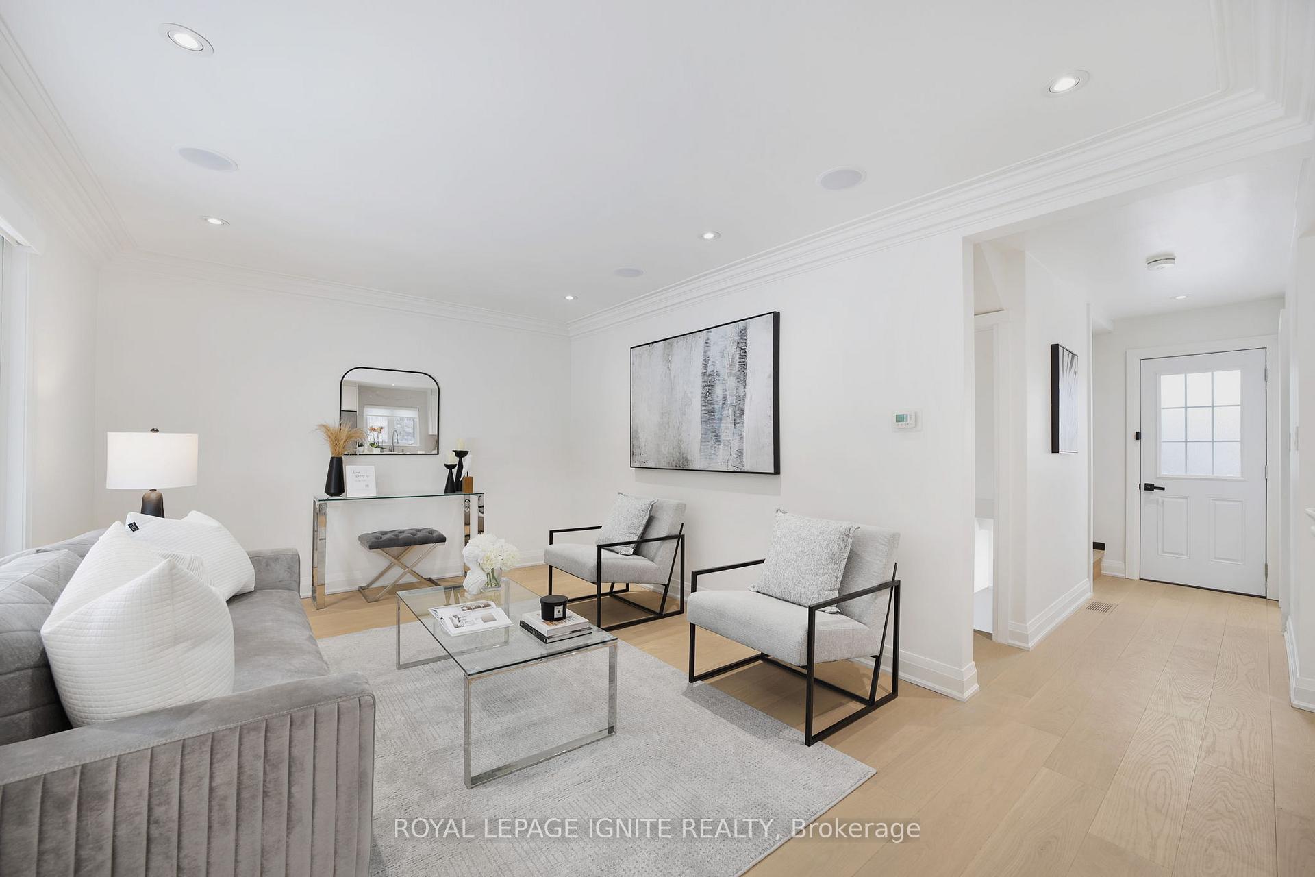 161 Regent Road, Toronto, ON M3K 1H6