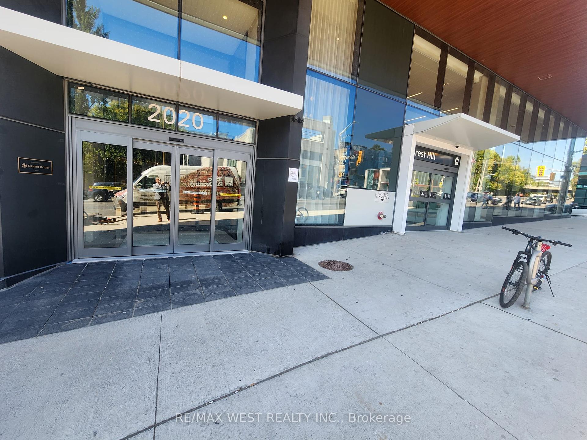 1610 - 2020 Bathurst Street, Toronto, ON M5P 0A6