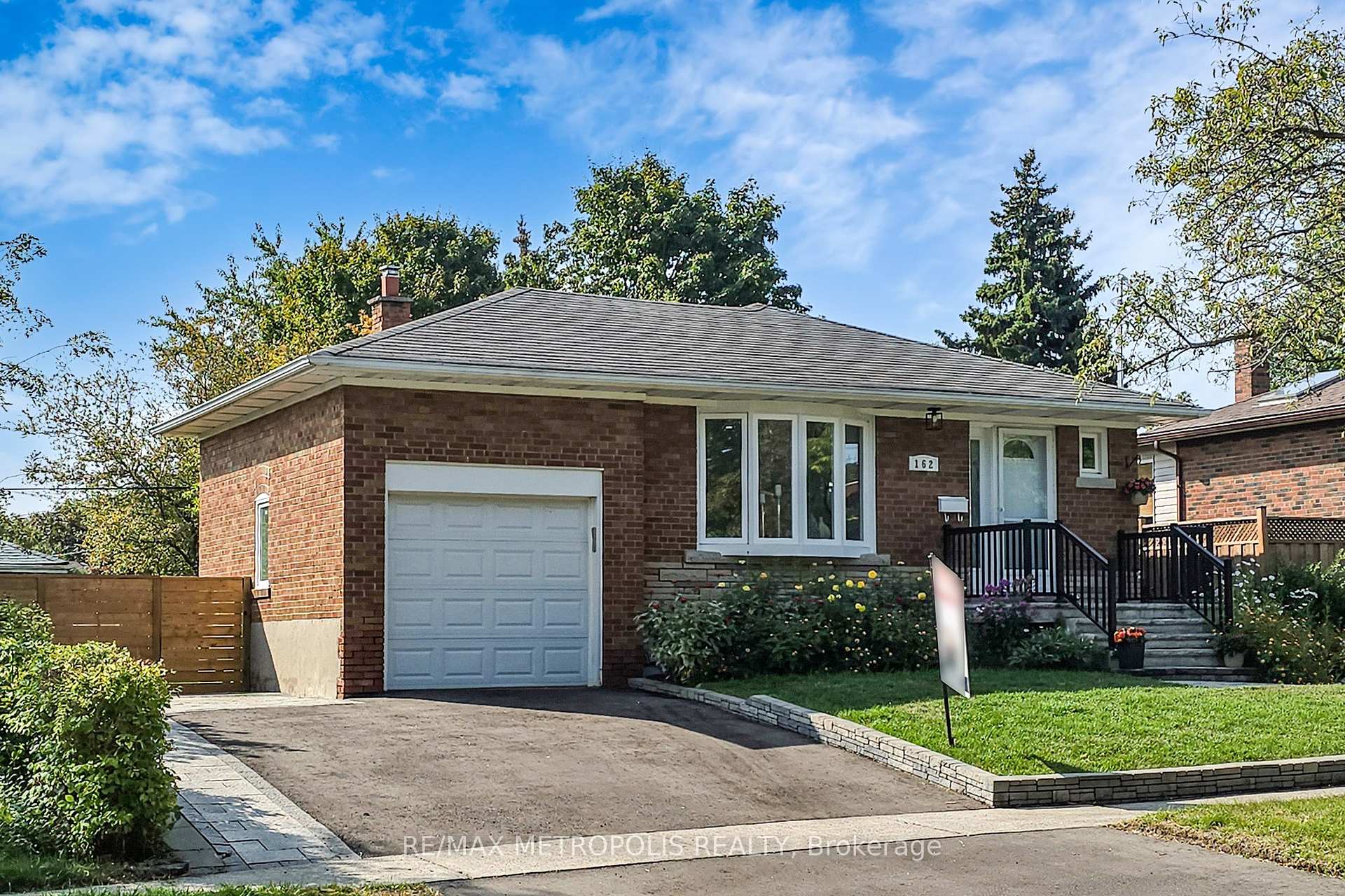 162 Lord Roberts Drive, Toronto, ON M1K 3W9 - GTA-Homes