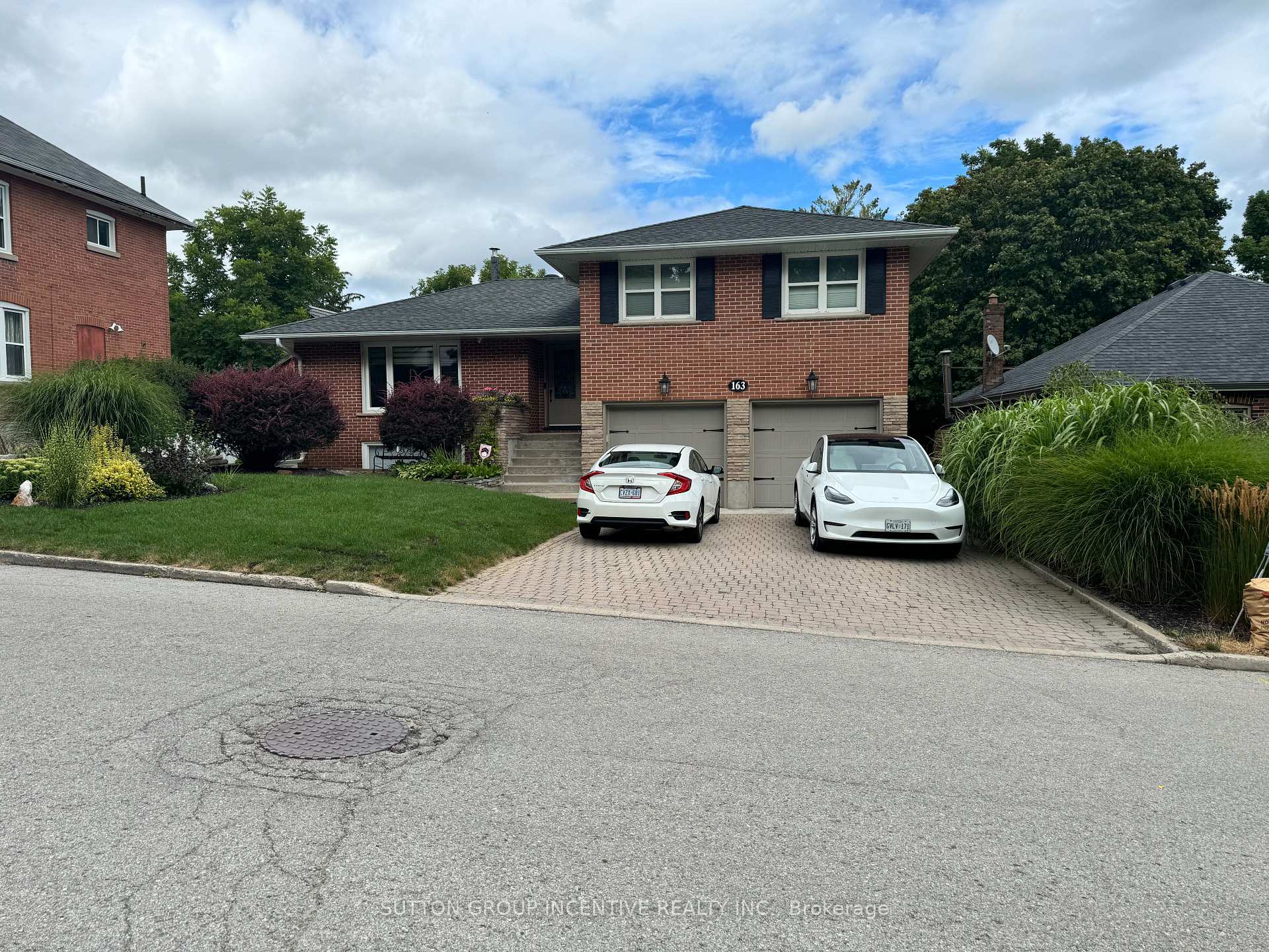 163 Clapperton Street, Barrie, ON L4M 3G5