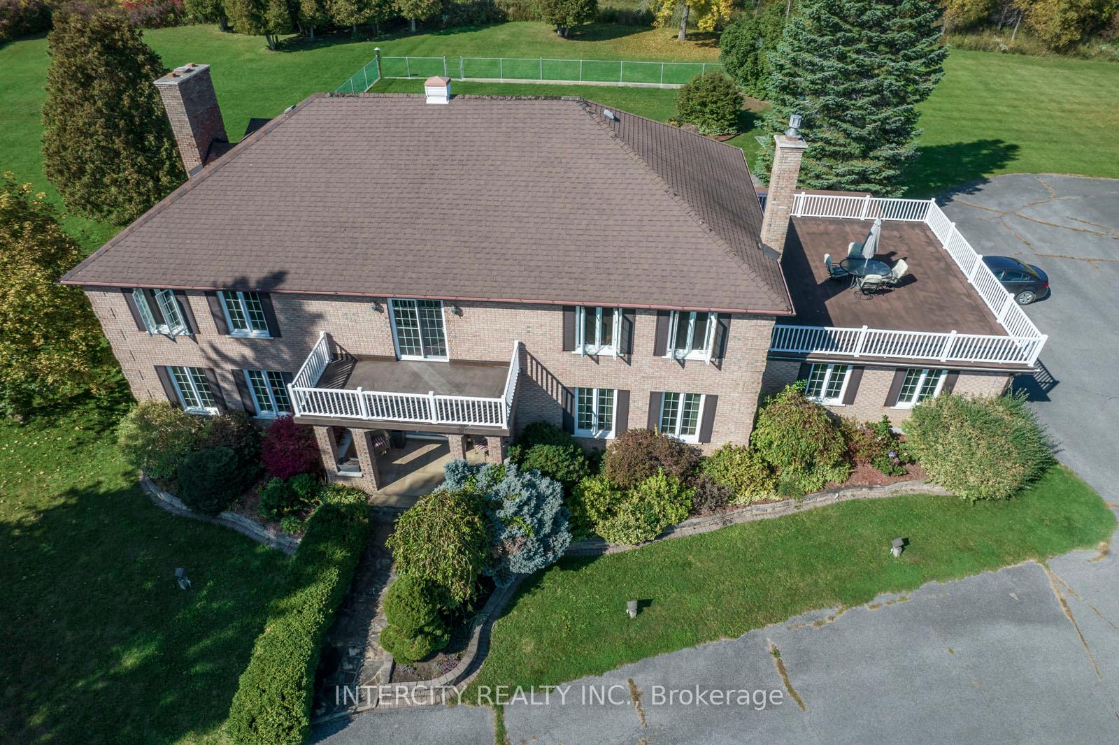 16381 County 36 Road, South Stormont, ON K0C 1P0