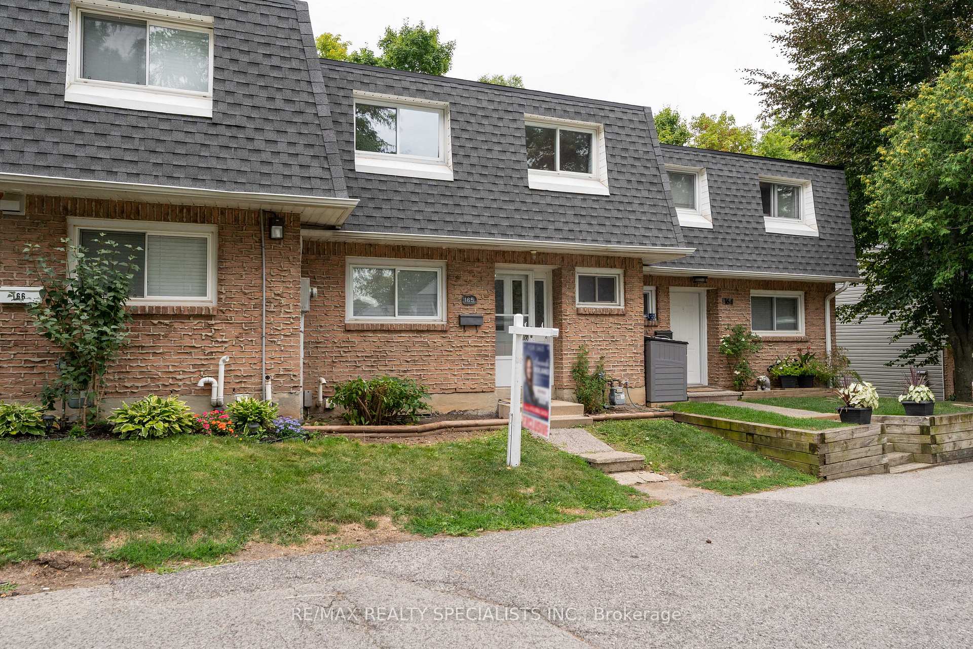165 - 2050 Upper Middle Road, Burlington, ON L7P 3R9