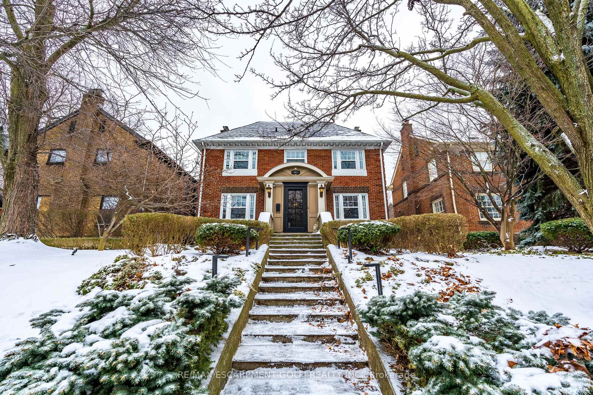 165 Aberdeen Avenue, Hamilton, ON L8P 2P8