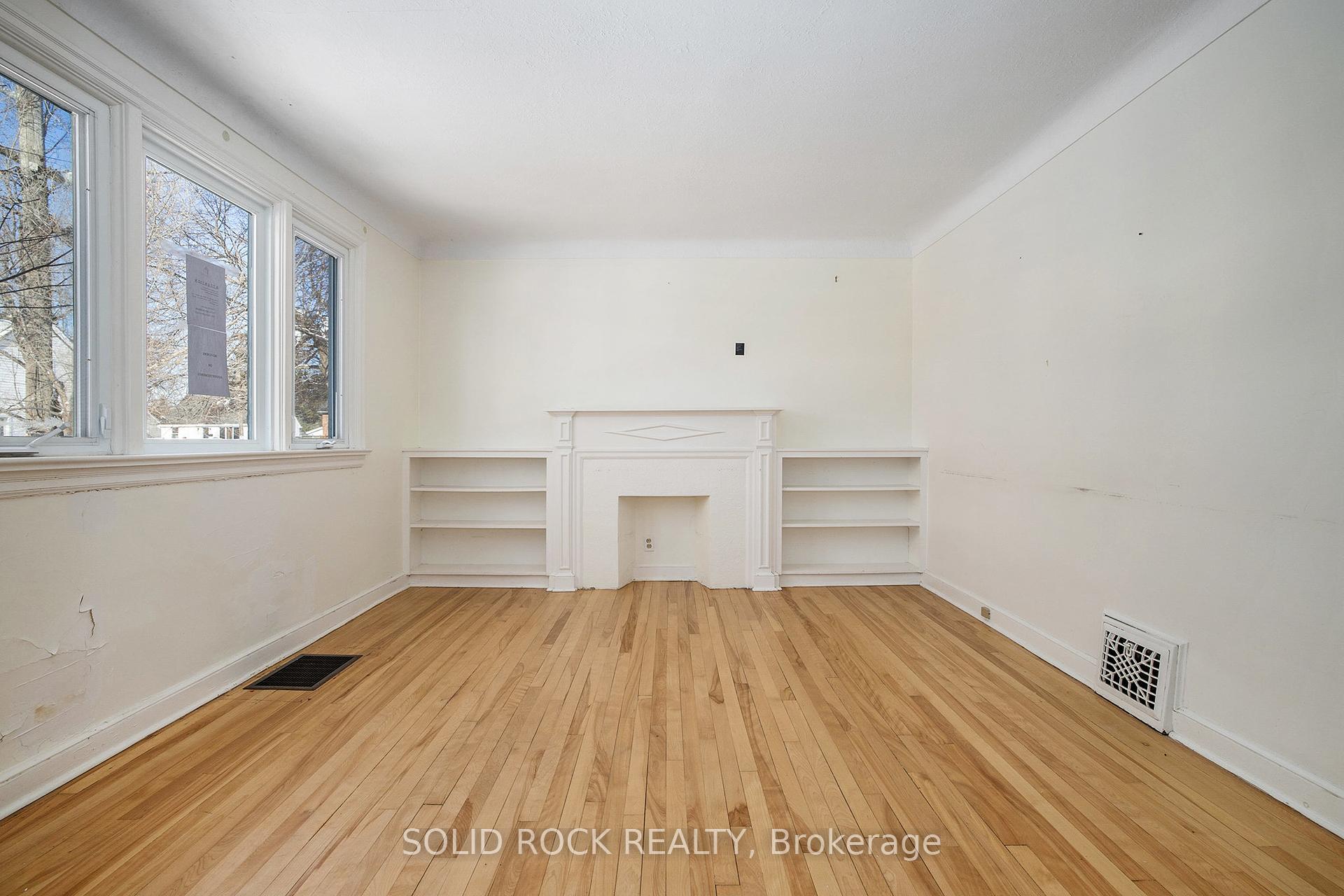 1653 Edge Hill Place, Hunt Club - South Keys and Area, ON K1V 7V7