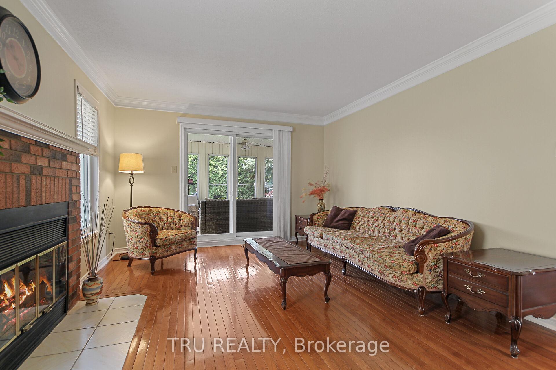 1654 WESTPORT Crescent, Orleans - Convent Glen and Area, ON K1C 6C4