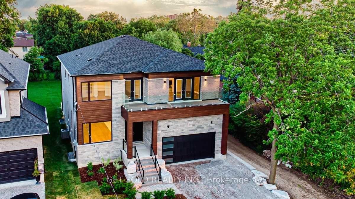 166 Concession Street, Hamilton, ON L9A 1A8