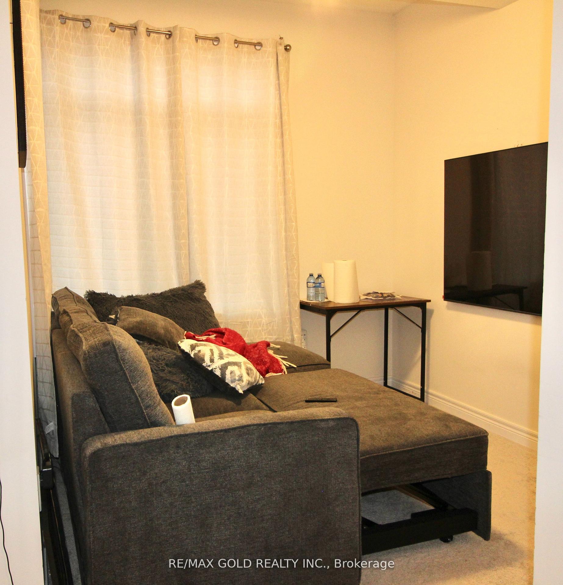 #11 - 166 Deerpath Drive, Guelph, ON N1K 1W6