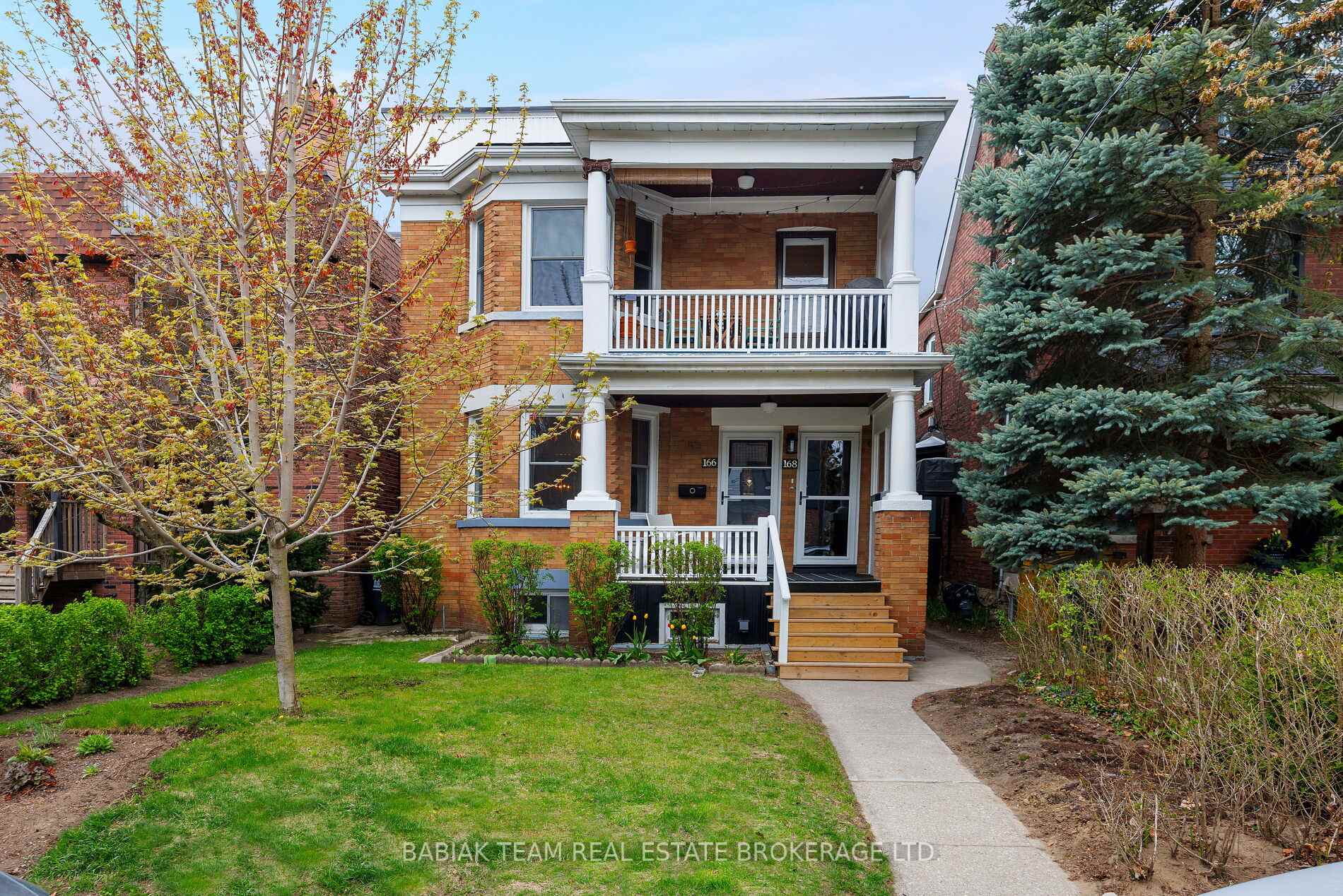 166 Quebec Avenue, Toronto, ON M6P 2T8