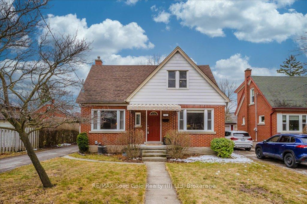 167 Lucan Avenue, Waterloo, ON N2J 1W6