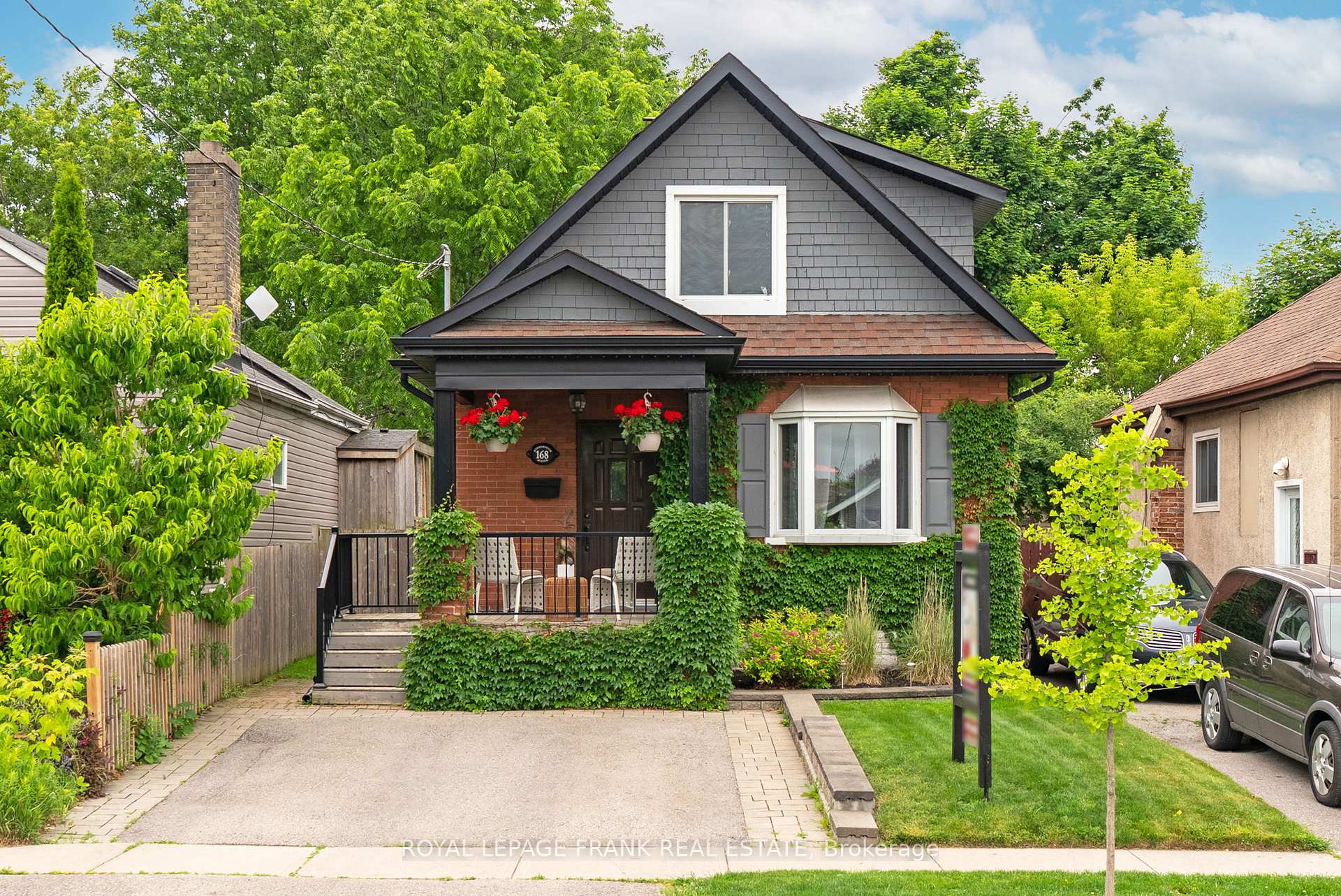 168 Roxborough Avenue, Oshawa, ON L1G 5W5