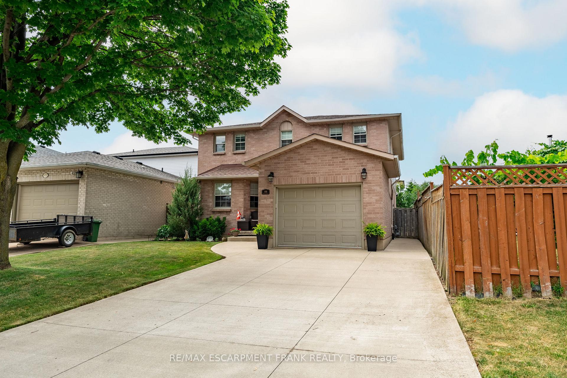 168 SIRENTE Drive, Hamilton, ON L9A 5H1