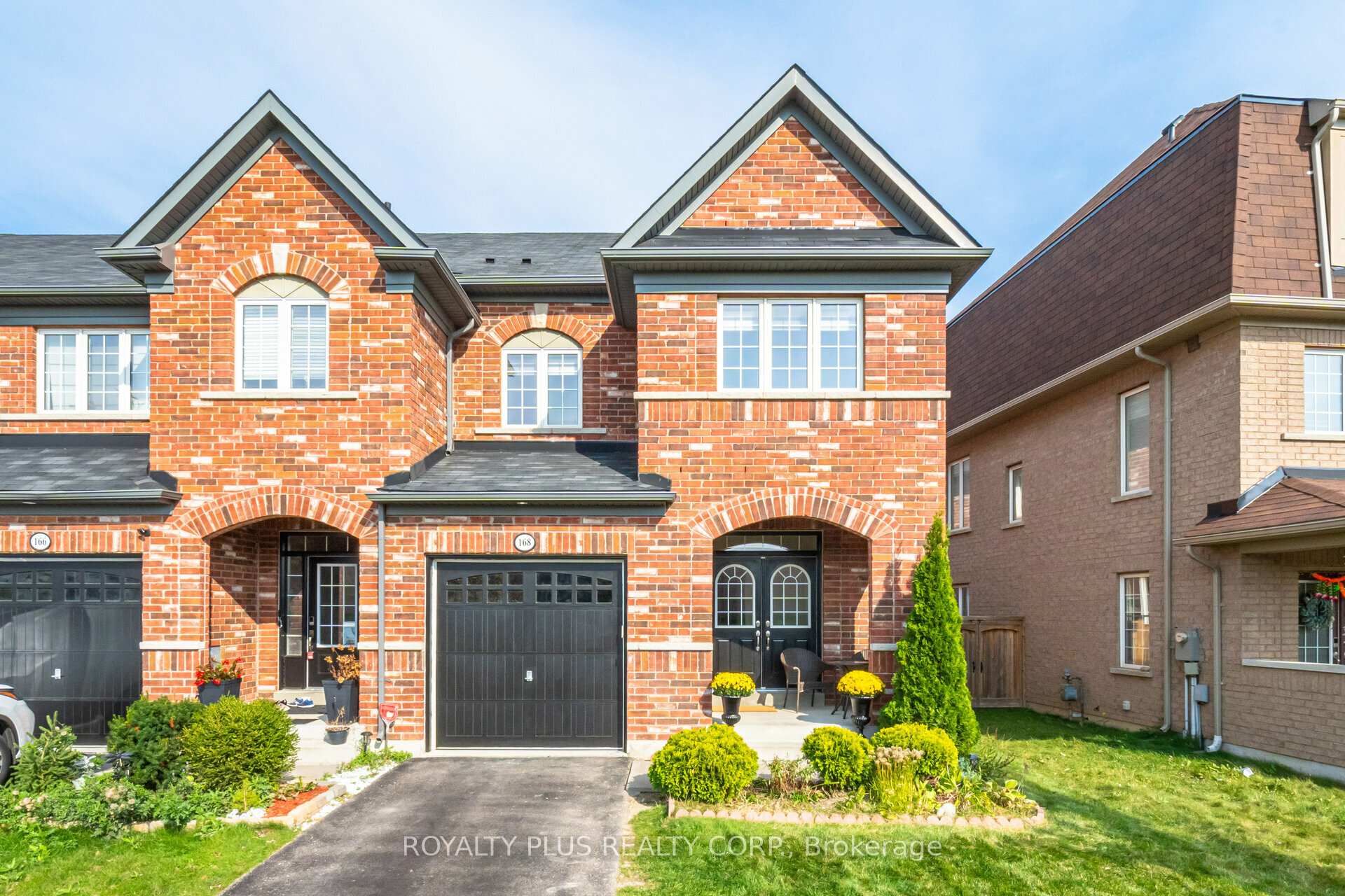 168 Sussexvale Drive, Brampton, ON L6R 3R1