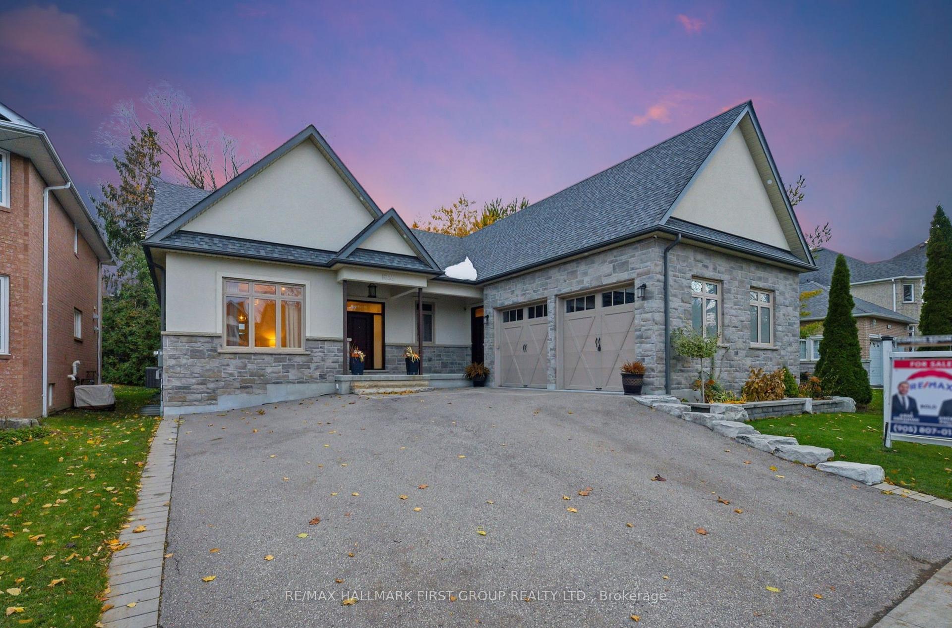 1682 Heathside Crescent, Pickering, ON L1V 5V6