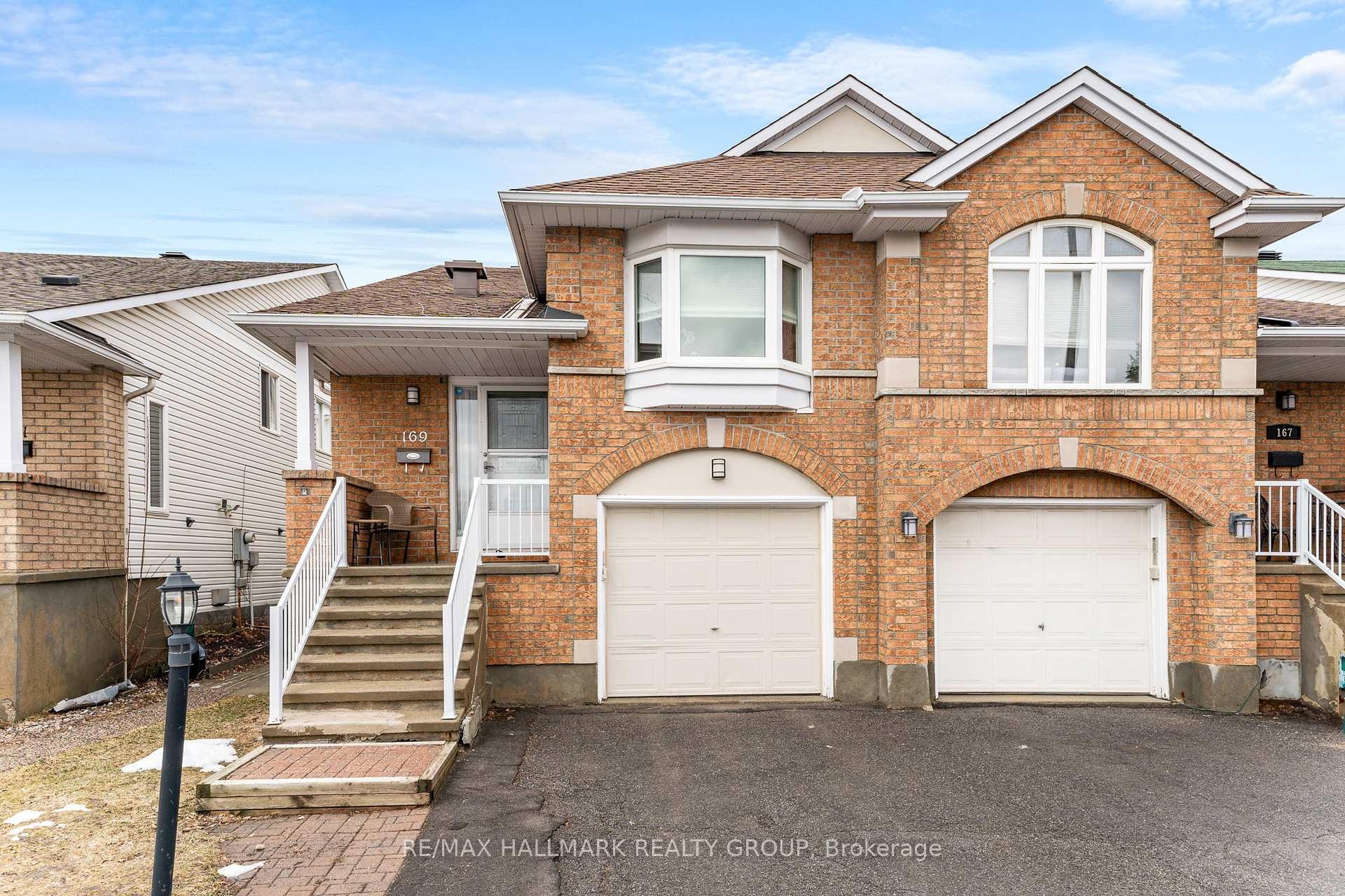 169 Mountshannon Drive, Barrhaven, ON K2J 4M9