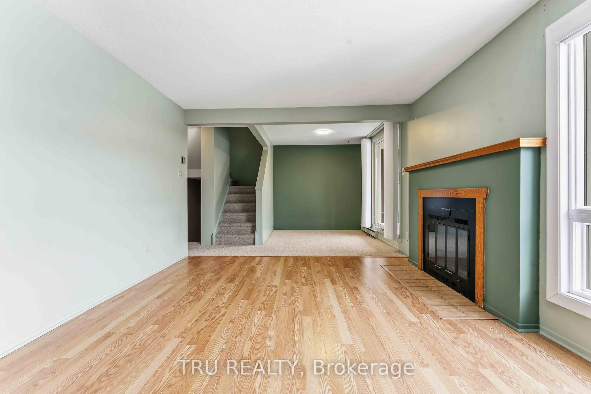 16B - 770 St. Andre Drive, Orleans - Convent Glen and Area, ON K1C 4S9