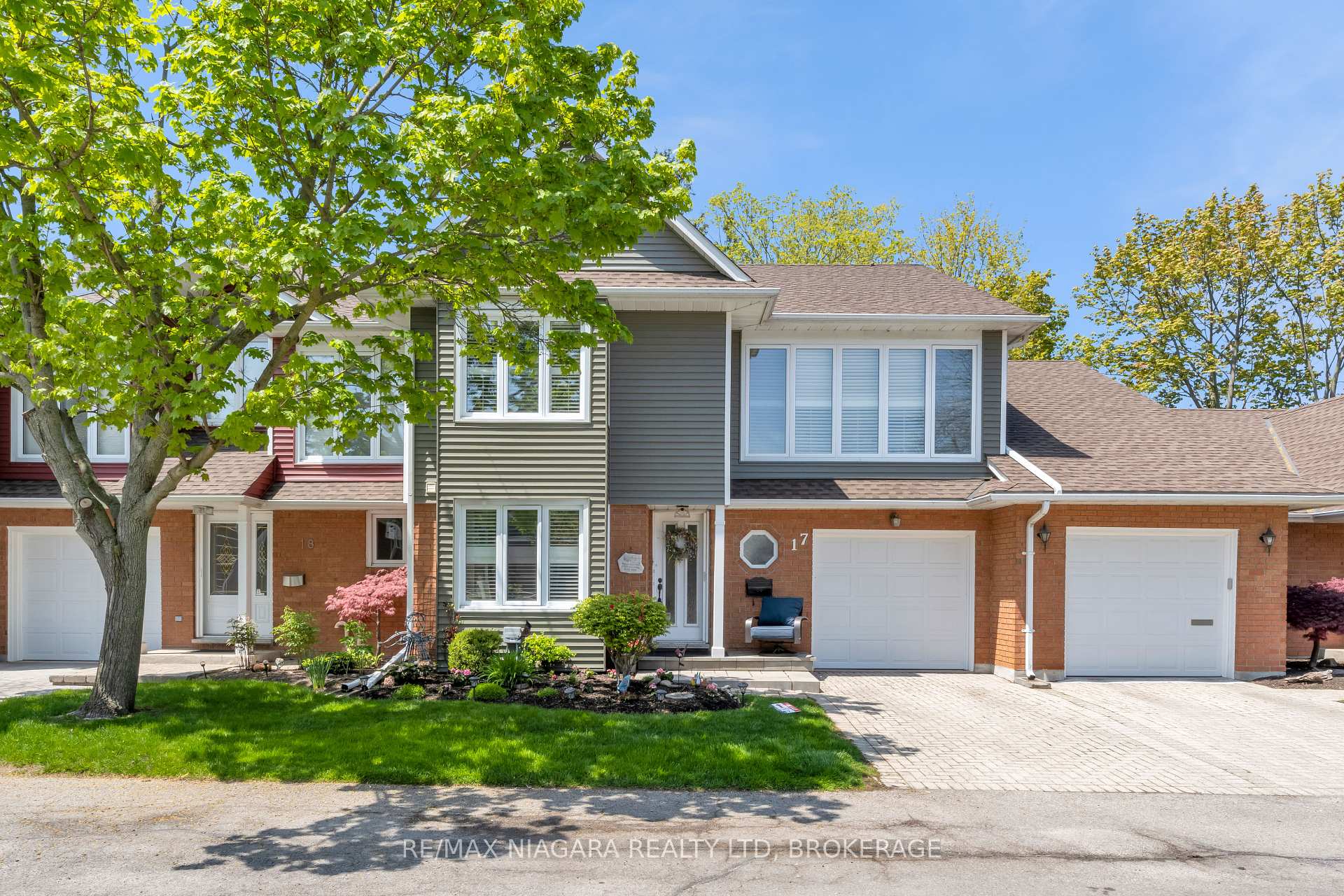 17 - 375 Book Road, Grimsby, ON L3M 2M8