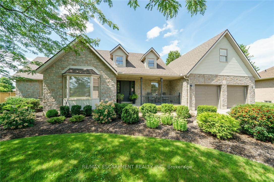 17 Angle Street, Norfolk, ON N3Y 5M6