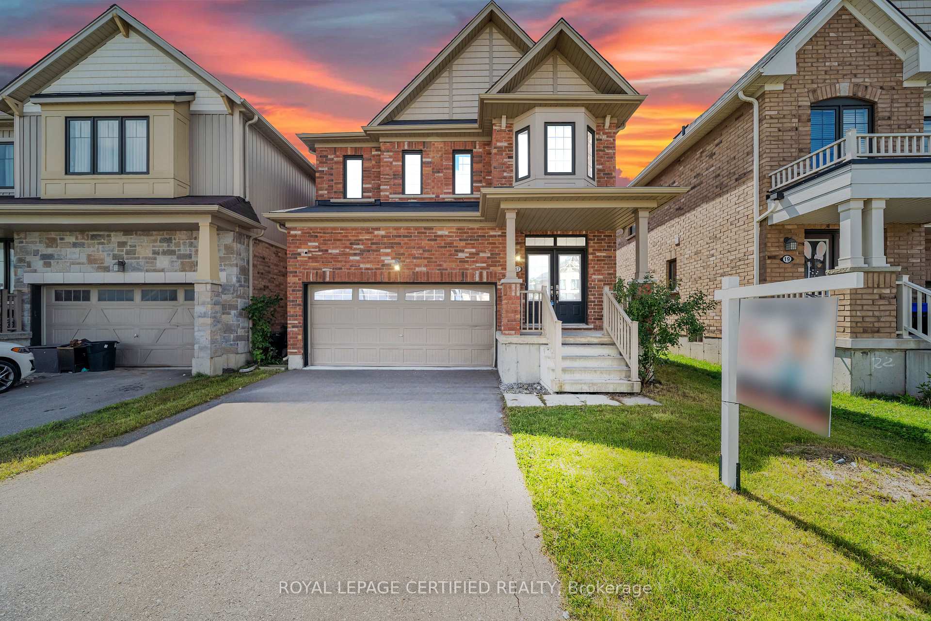 17 Arnold Marshall Boulevard, Haldimand, ON N3W 0B2