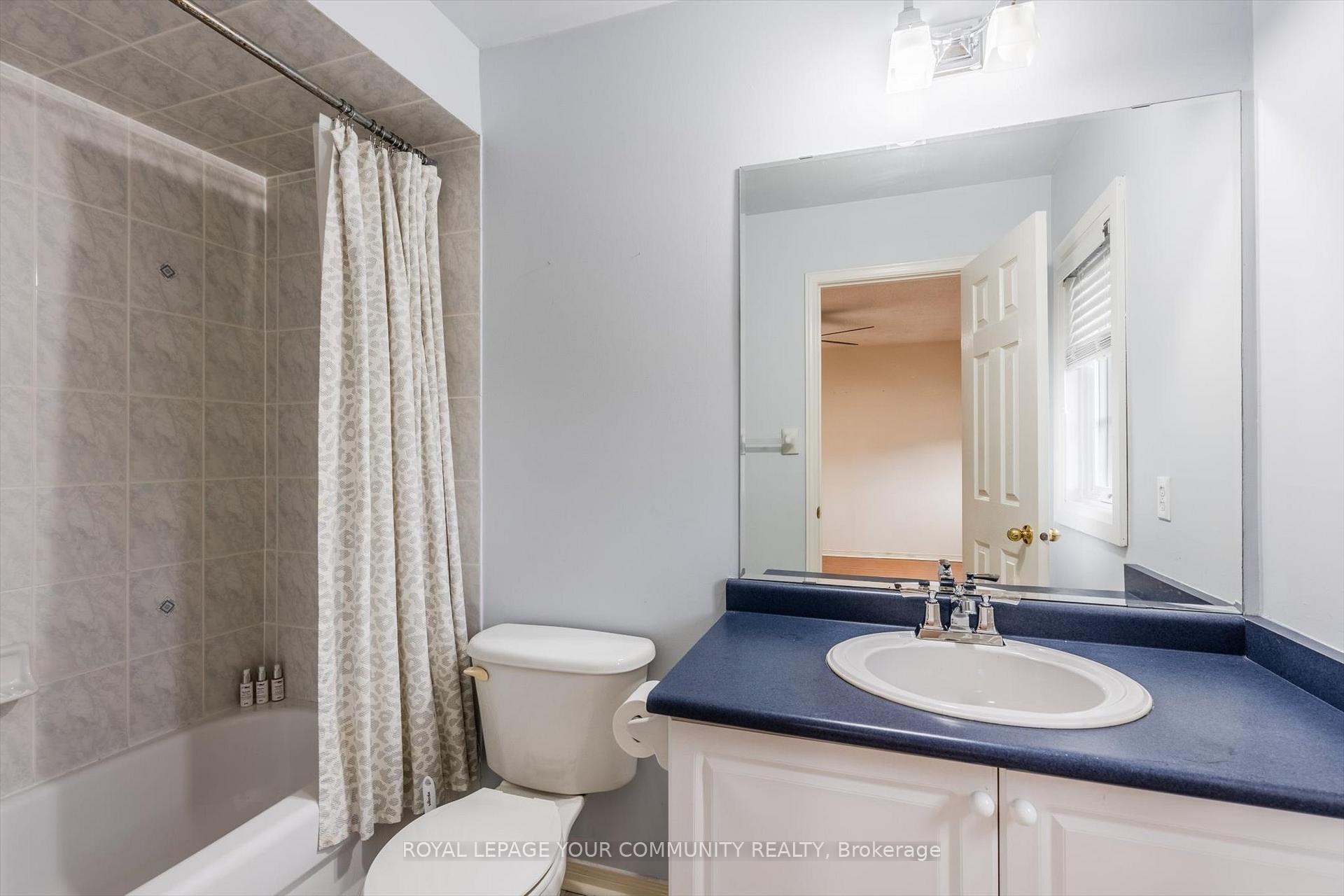 17 Castle Park Boulevard, Vaughan, ON L4H 1V3