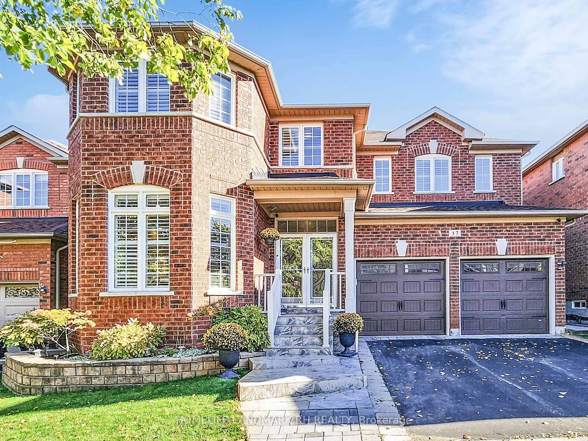 17 Gordon Weeden Road, Markham, ON L6E 1Y5